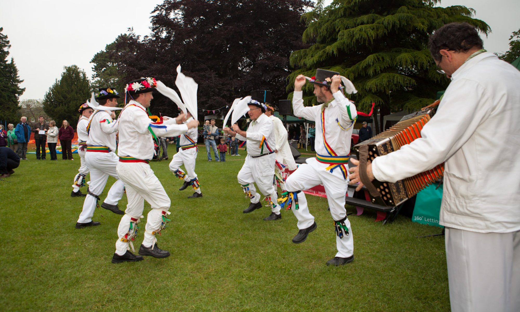Mister Hemmings Traditional Abingdon Morris Dancers – Maintaining the ...